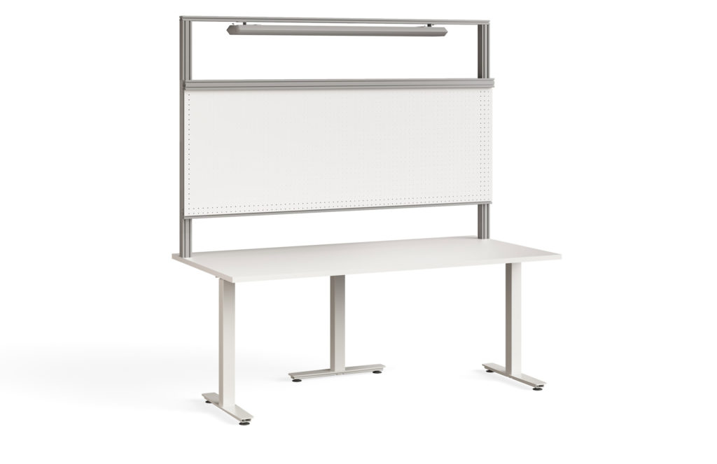 Benefits of Height Adjustability in a Laboratory - Kesseböhmer Ergonomics